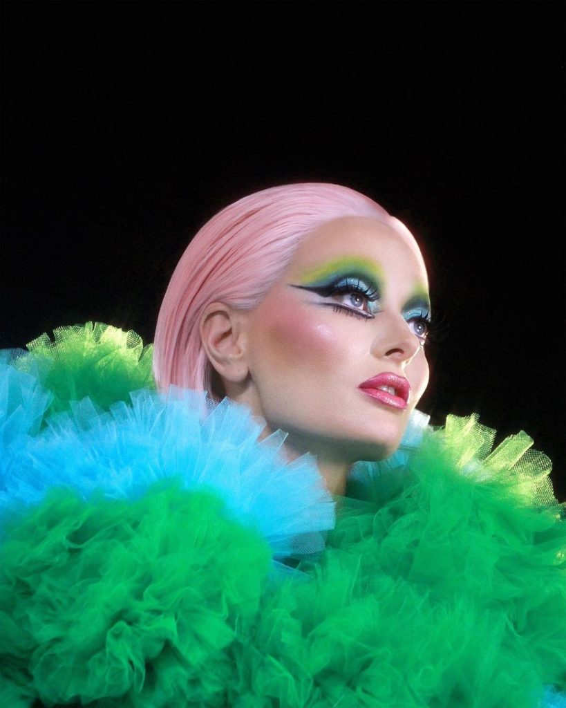 Delia îndulcește România cu primul ei turneu național: „Acadelia ...